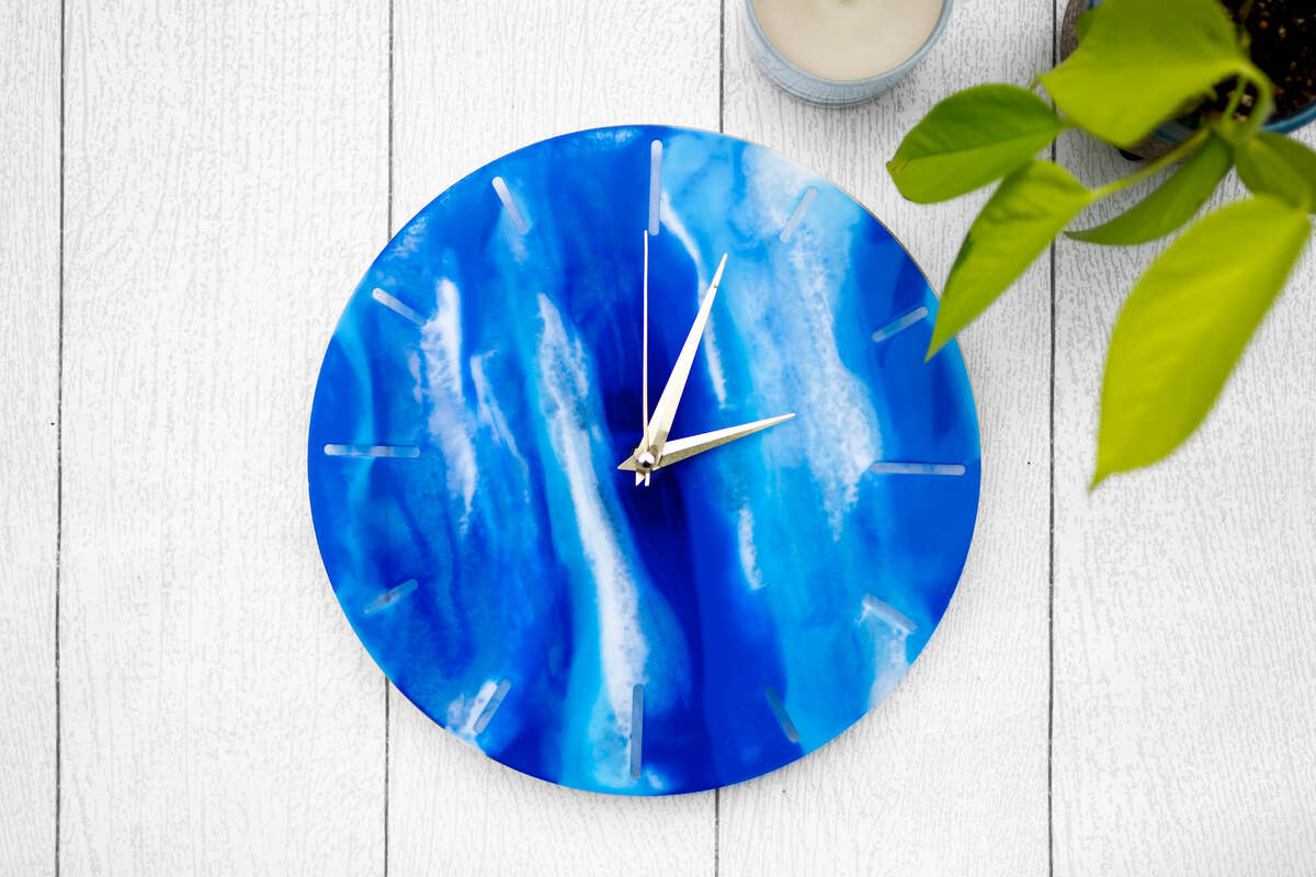 Make a Unique Resin Clock Top-Rated Virtual Event - Elevent
